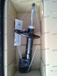 339023 KYB Стойка газомасляная передняя правая